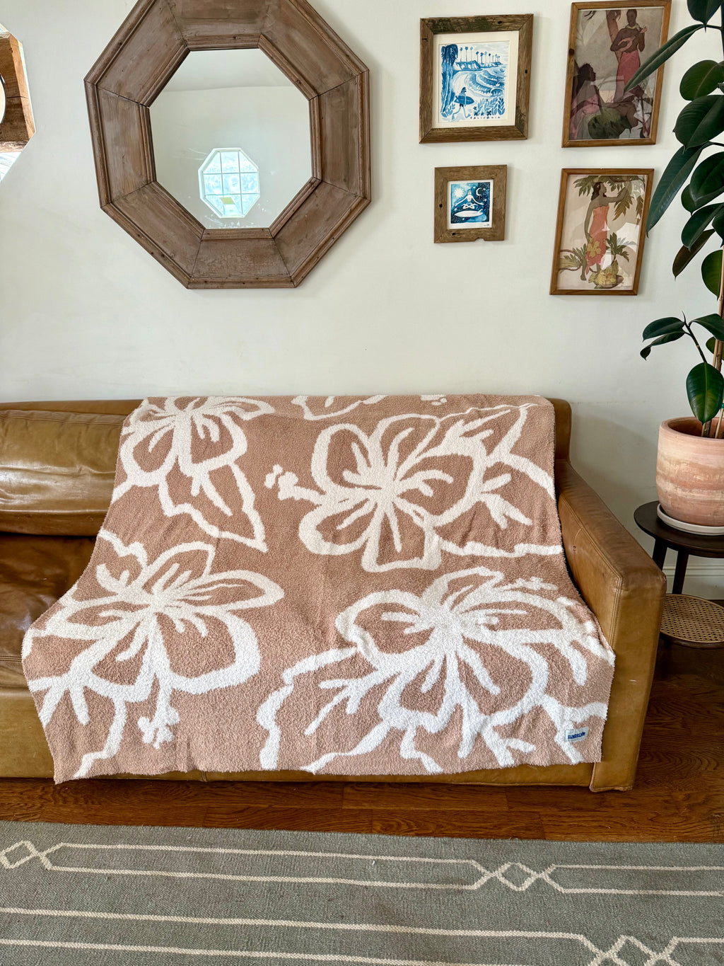 Sundream Hibiscus Plush Throw - Dune | EarthHero